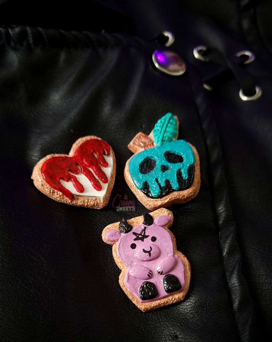 Pin - Bleeding Heart – Creepy Sweets